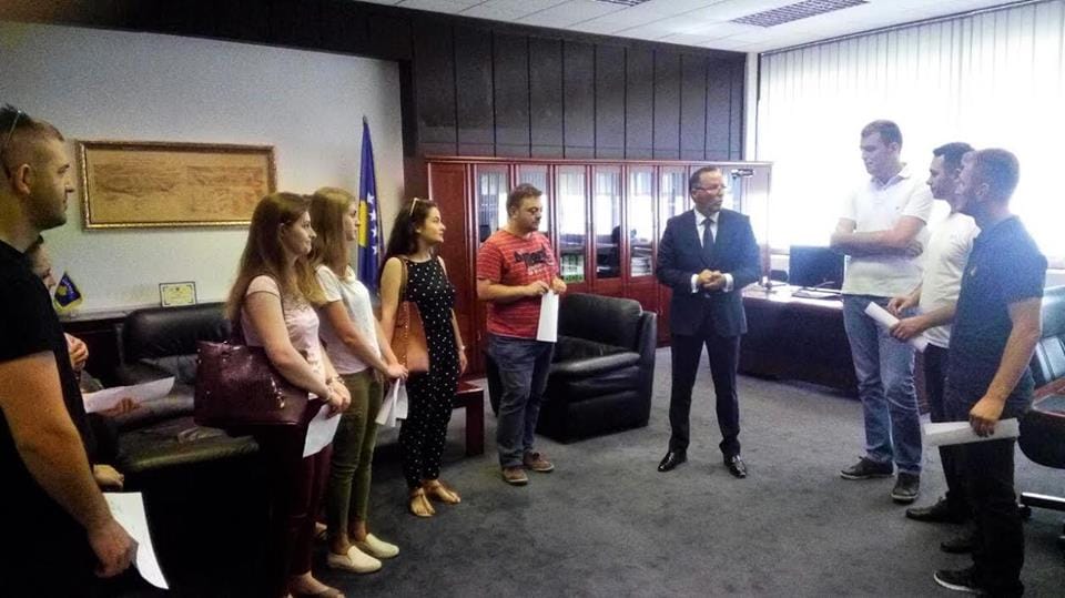 Studentët e ANV-së nga Programi ‘Banka, Financa dhe Sigurime ...