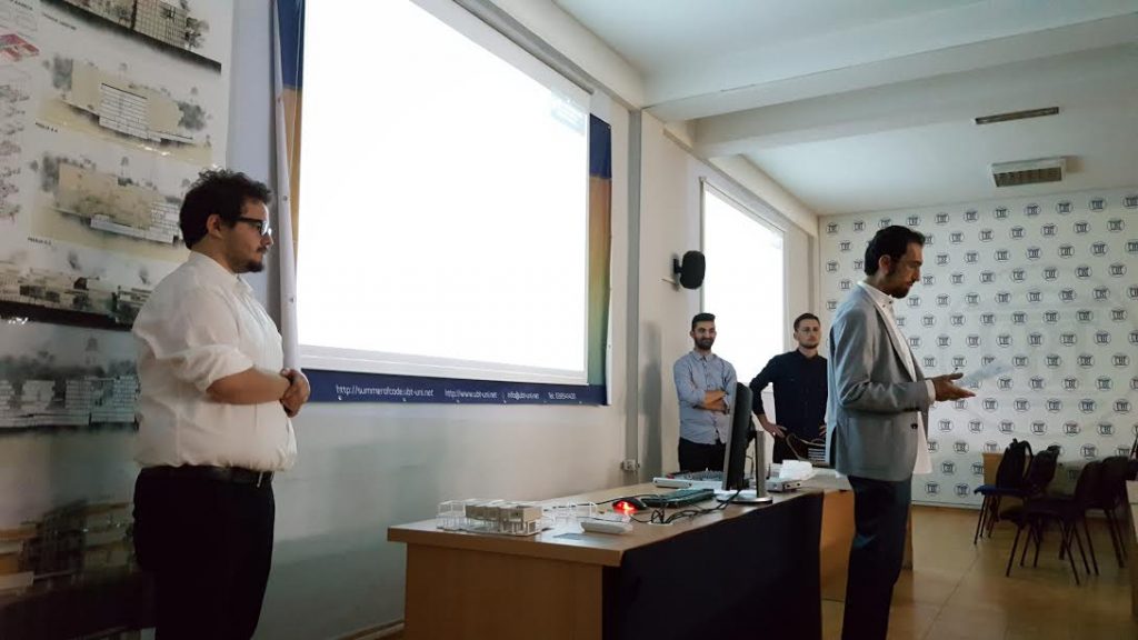 Studentët e UBT-së mbrojnë temën e diplomës në nivelin bachelor - UBT ...