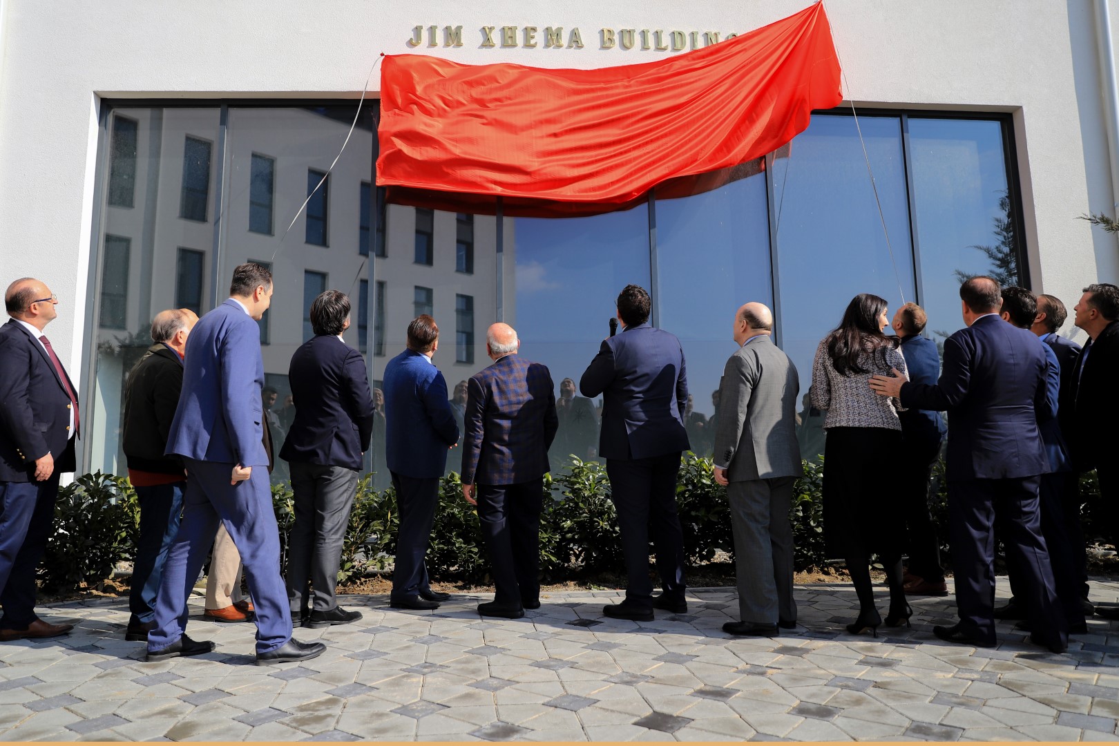 Jim Xhema ofroi përkrahjen e tij të parezervë për të rinjtë e Kosovës ... Jim Xhema ofroi përkrahjen e tij të parezervë për të rinjtë e Kosovës ...