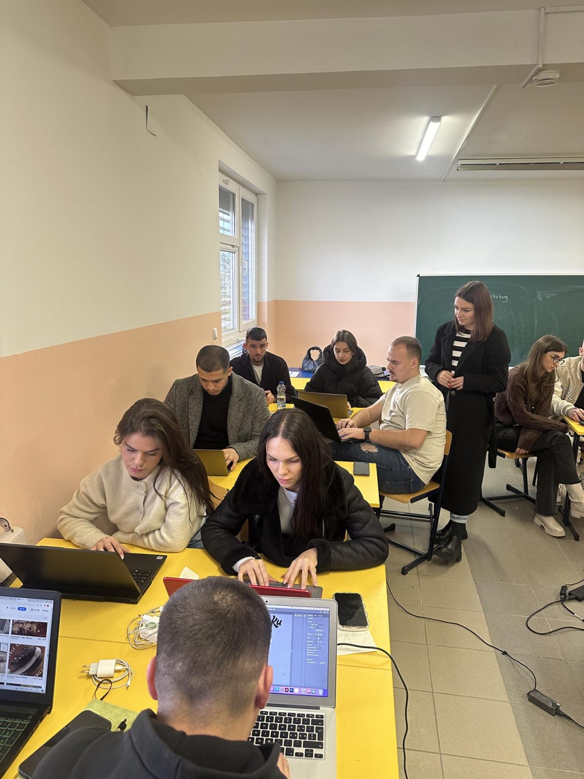 Përfundon suksesshëm “Kampi Digjital” - UBT Higher Education Institution